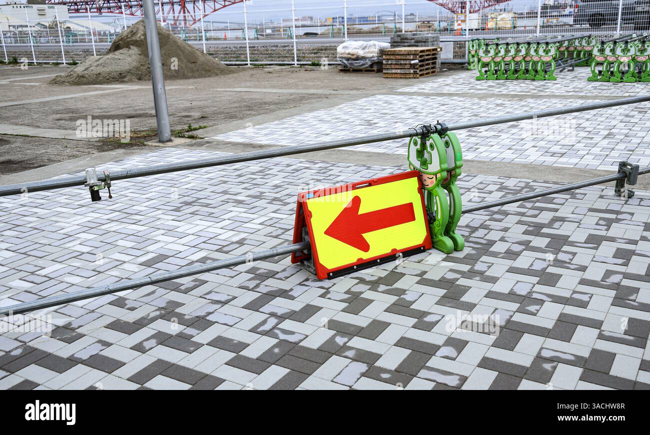 Unsafe construction hi-res stock photography and images - Alamy