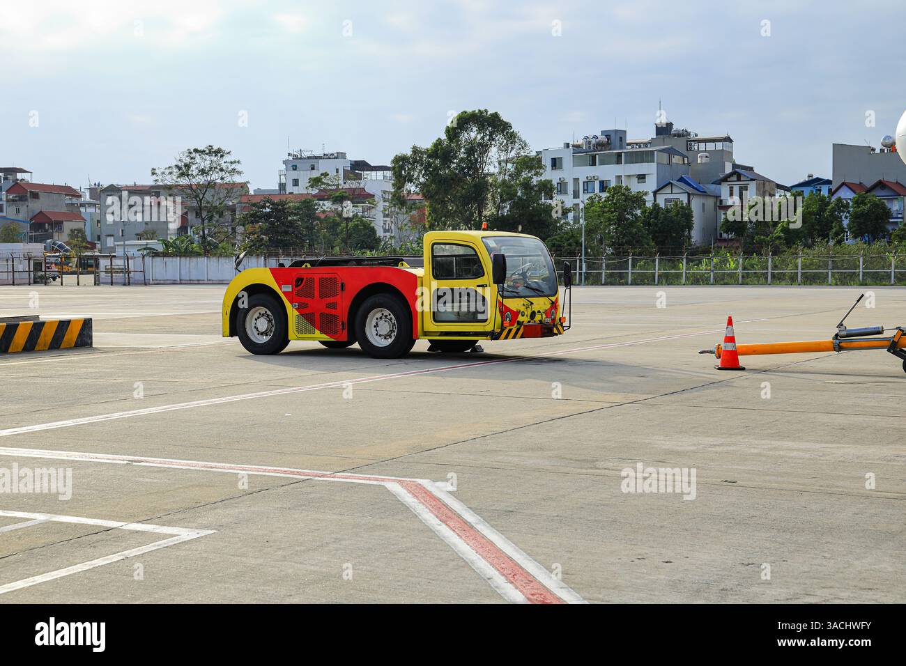 Airplane Tugs, Machine for push back the aircraft to taxiway in ground ...