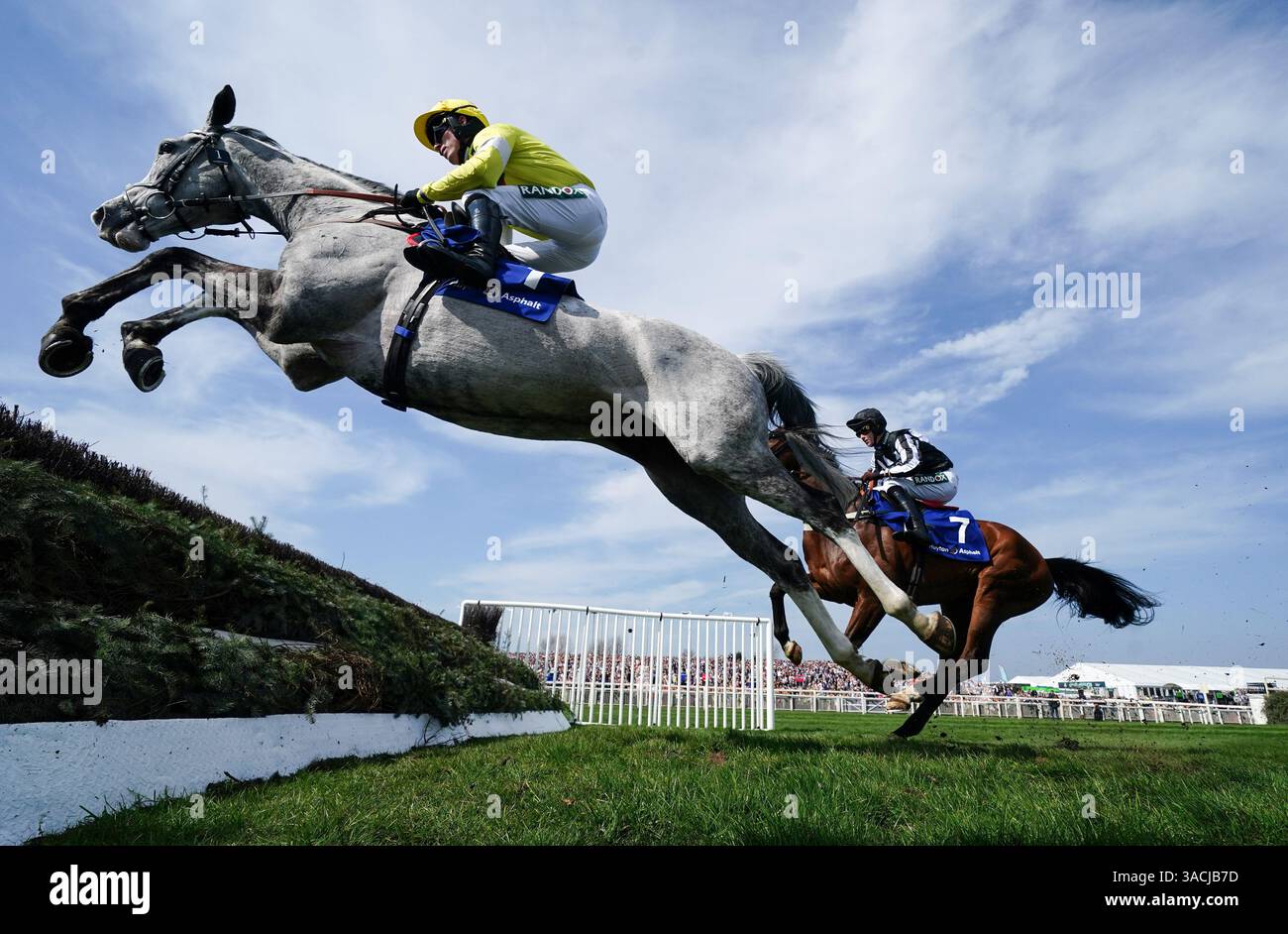 Caldwell Potter ridden by Harry Cobden on their way to winning the ...