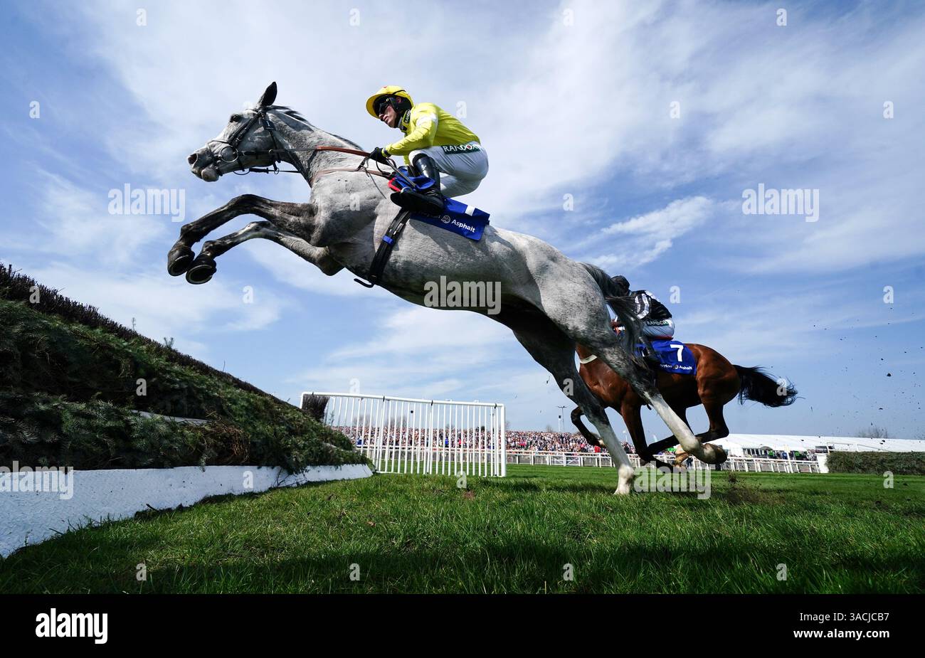 Caldwell Potter ridden by Harry Cobden on their way to winning the ...