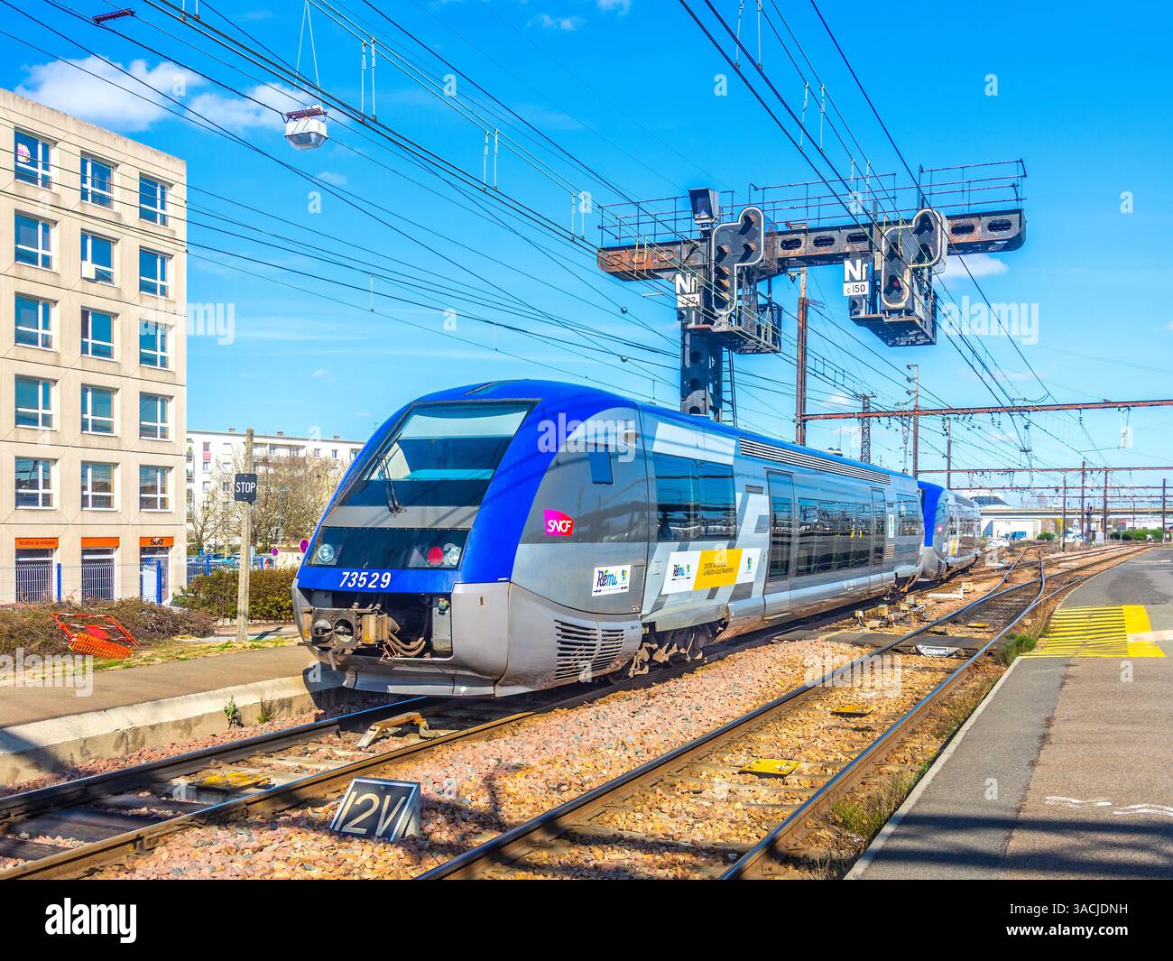 SNCF Class X 73500 Diesel Multiple Unit (DMU) built between 1999 and ...