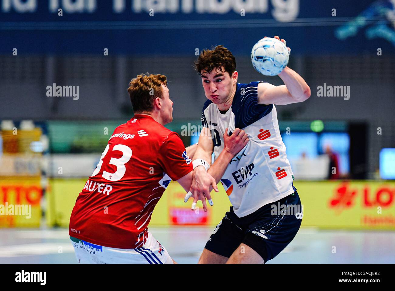 Moritz Sauter (Handball Sport Verein Hamburg, #33), Elias Kofler (1 ...