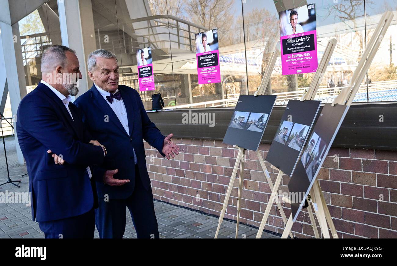 From left: the President of the Association Jakub Kotrba and the Mayor ...