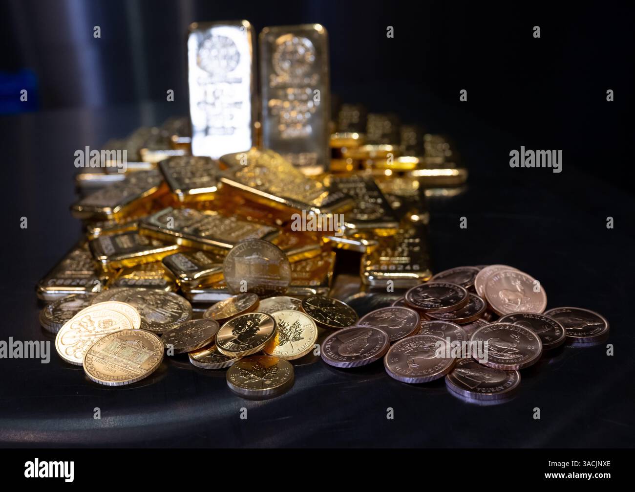 04 April 2025, Bavaria, Munich: Gold bars and coins (Vienna ...