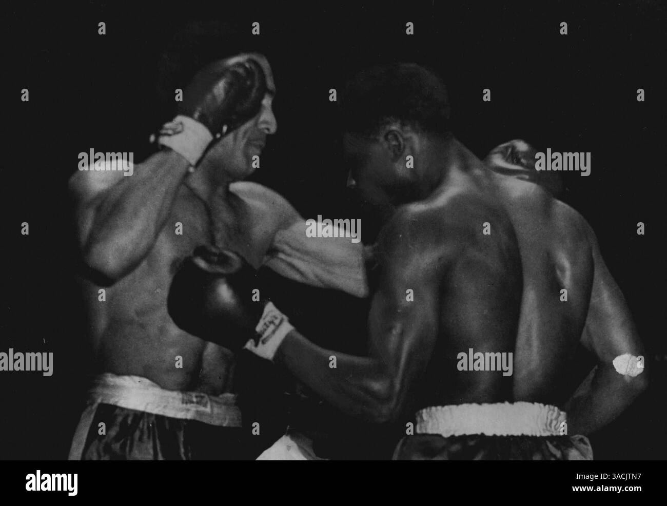 Royal albert hall boxing Black and White Stock Photos & Images - Alamy