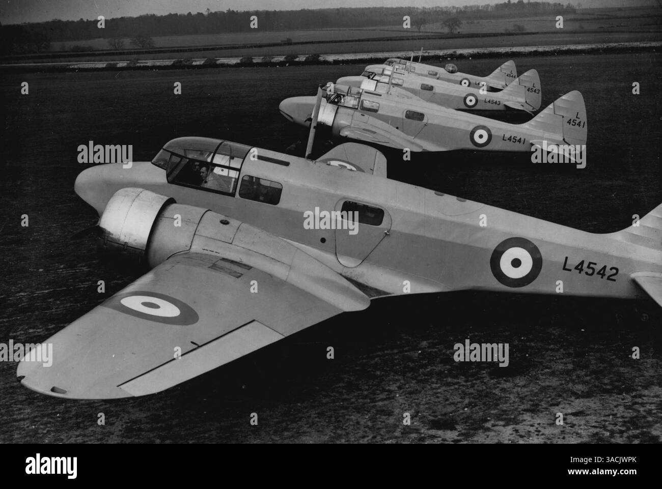 Aviation 863b oxford aircraft hi-res stock photography and images - Alamy