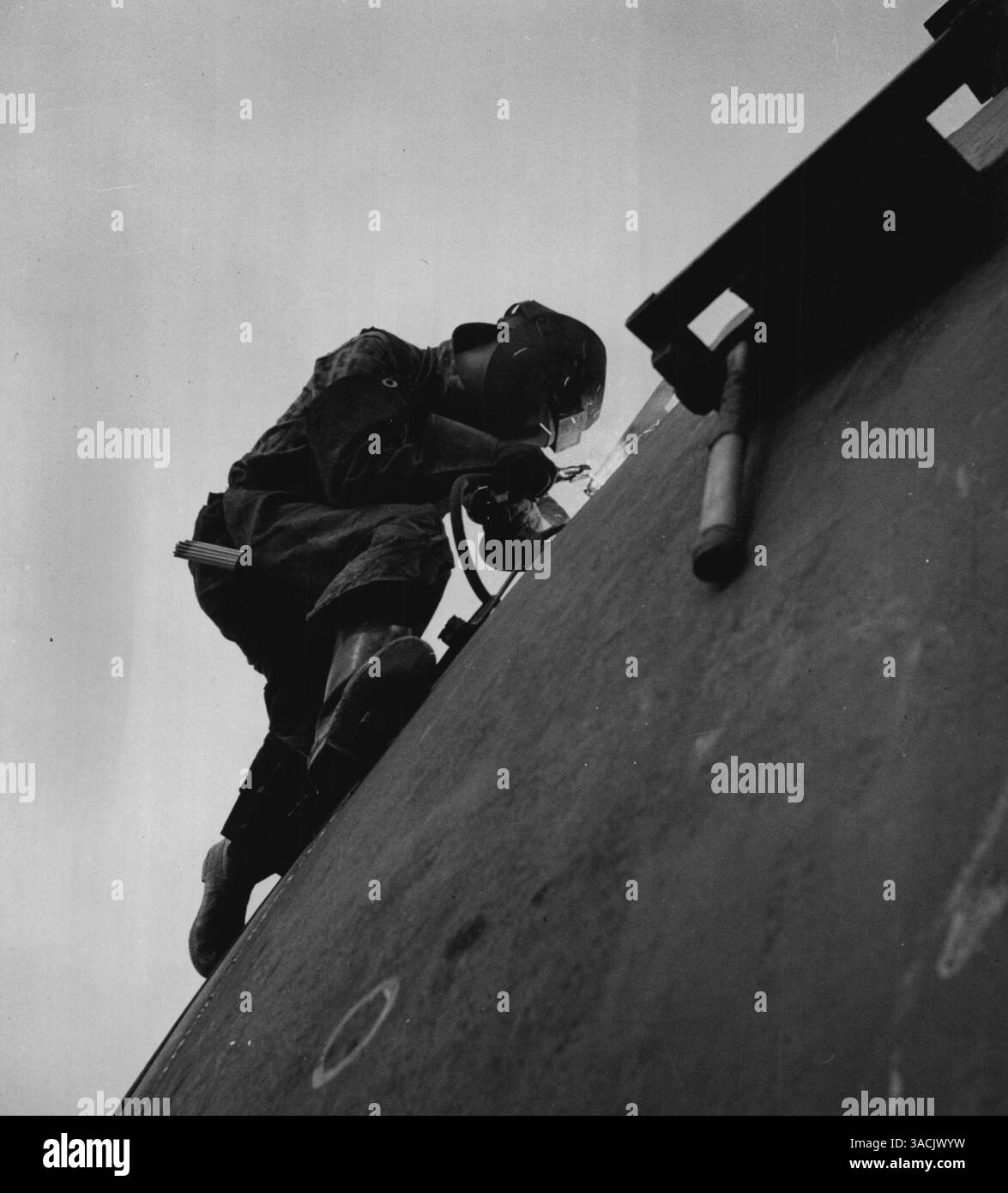 Crow feet hi-res stock photography and images - Alamy