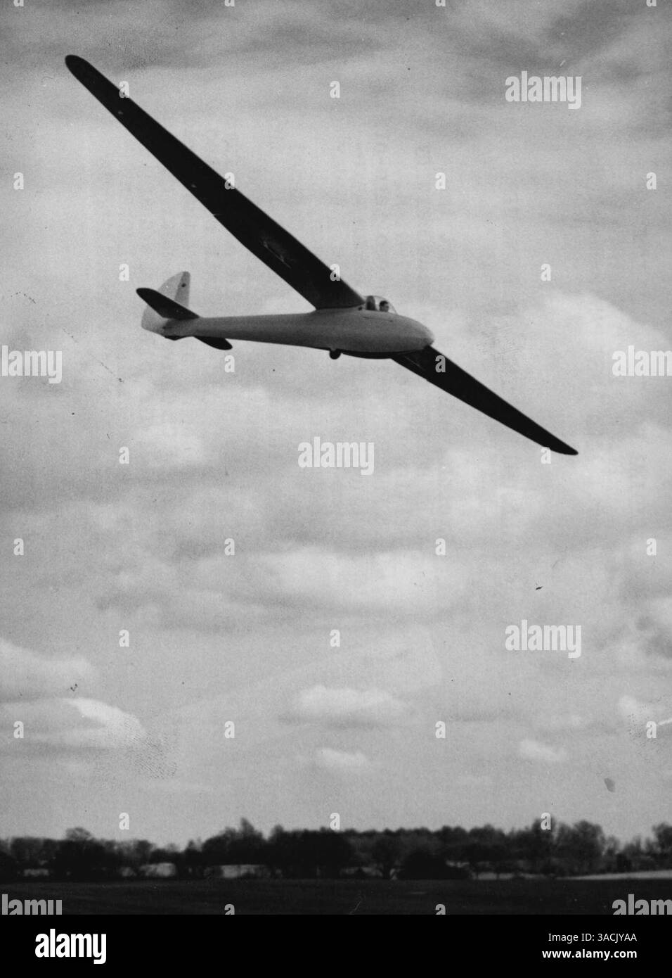 Gliding For The Championship - British Pilots Trains -- Exciting ...