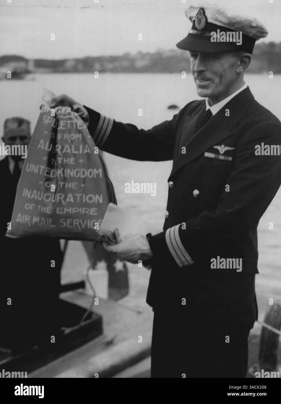 Capt Leslie Brown. August 08, 1938 Stock Photo - Alamy