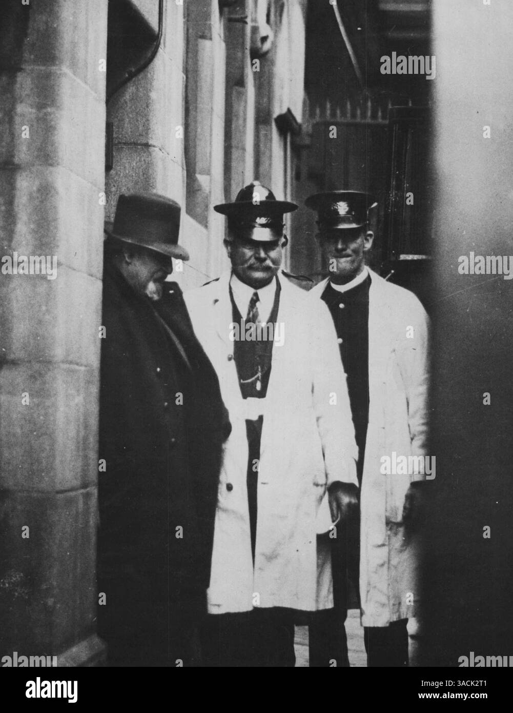 Protect serve group police Black and White Stock Photos & Images - Alamy