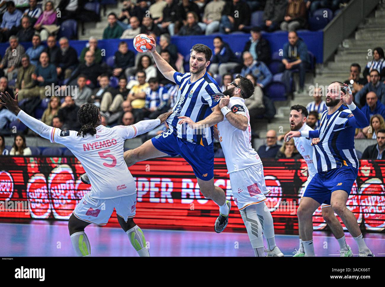 Porto, 25/03/2025 - FC Porto hosted Fenix Toulouse this evening at the ...