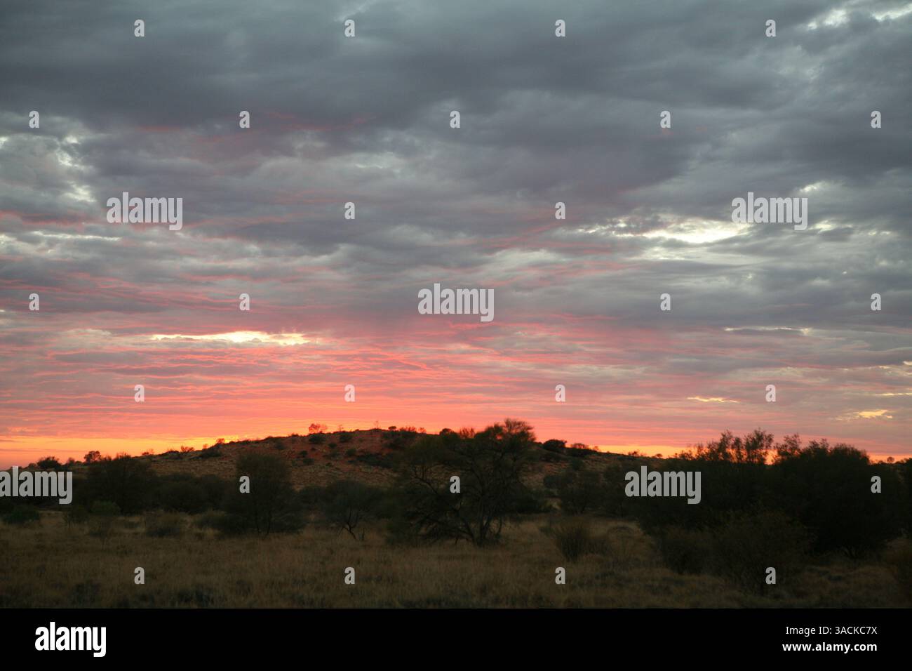 Oct 26, 2007 - Northern Territory, Australia - Chambers Pillar ...
