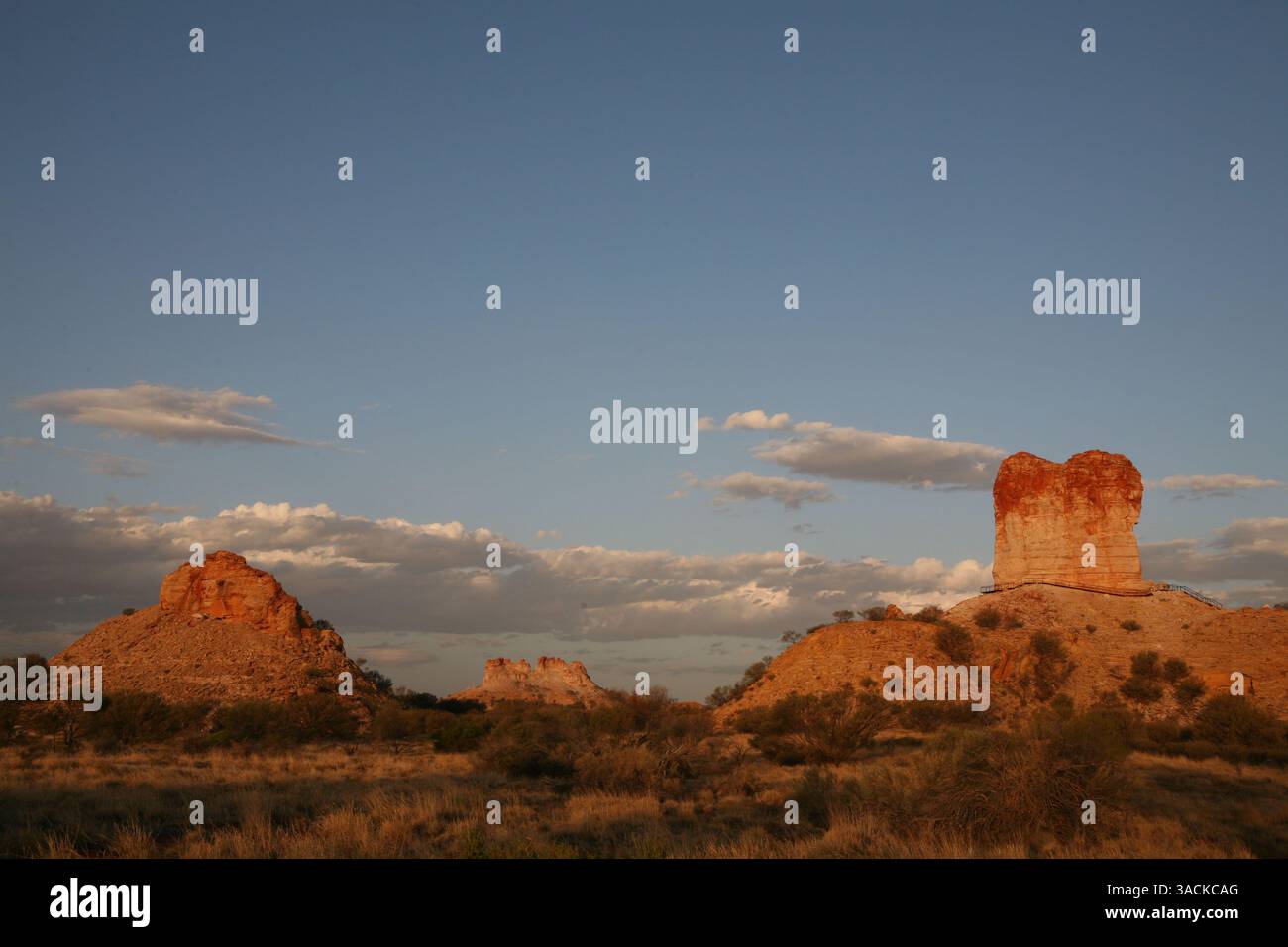 Oct 26, 2007 - Northern Territory, Australia - Chambers Pillar ...