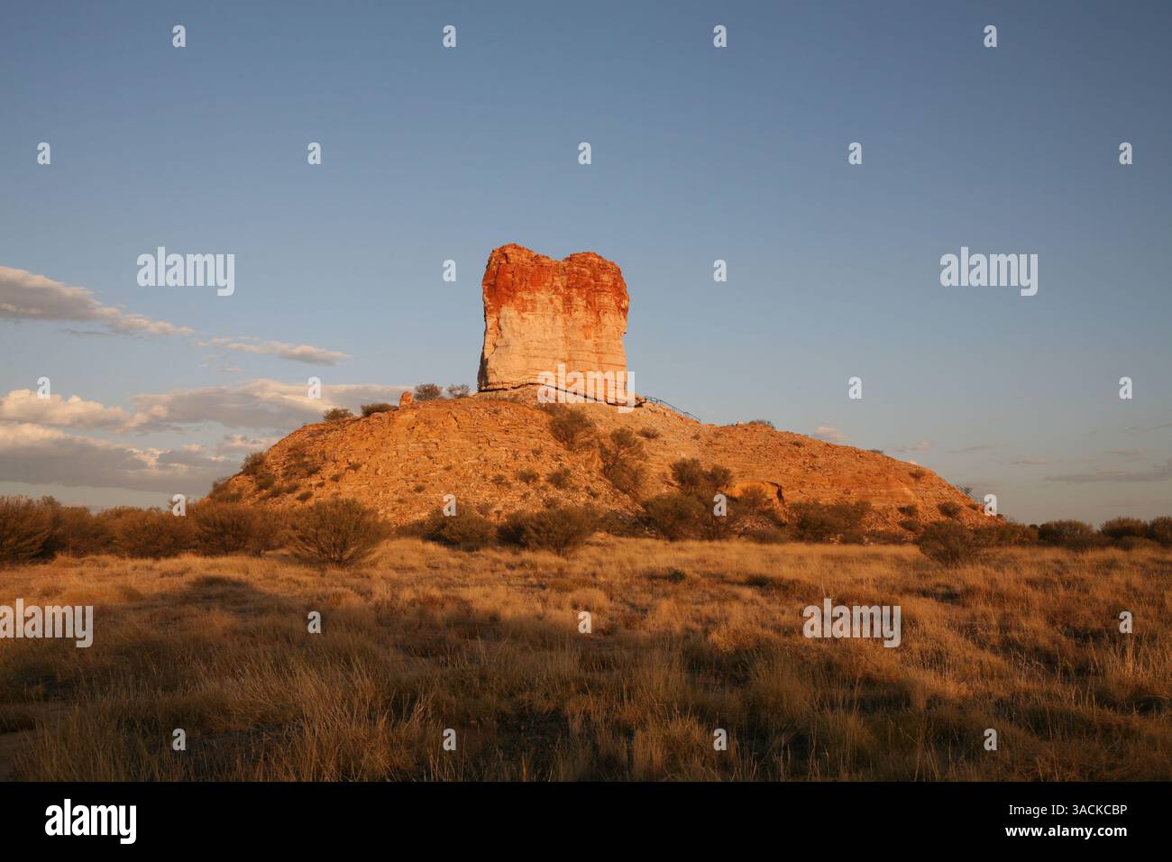 Oct 26, 2007 - Northern Territory, Australia - Chambers Pillar ...