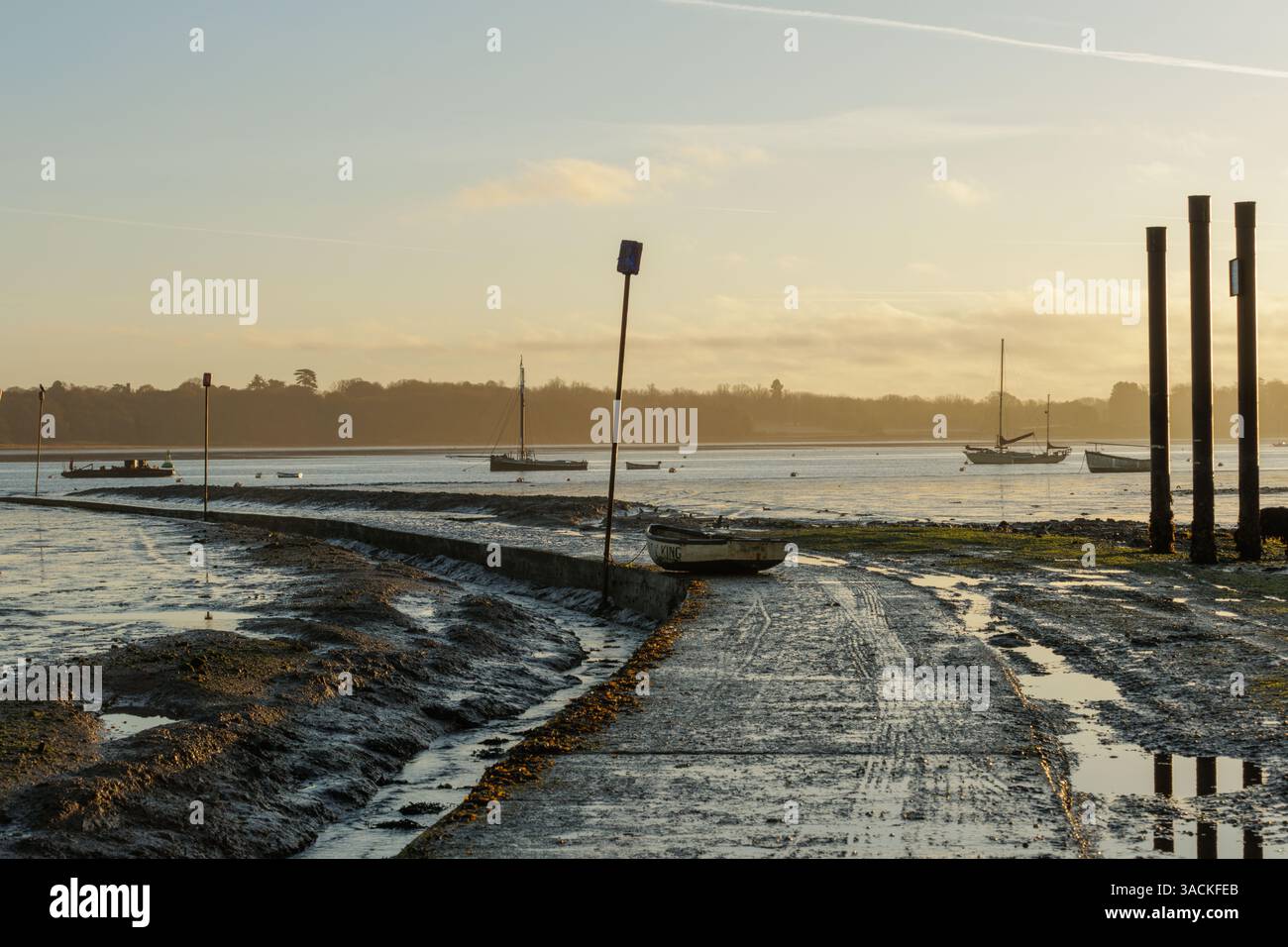 Causeway to River Orwell at Pin Mill, Chelmondiston, Suffolk Stock ...
