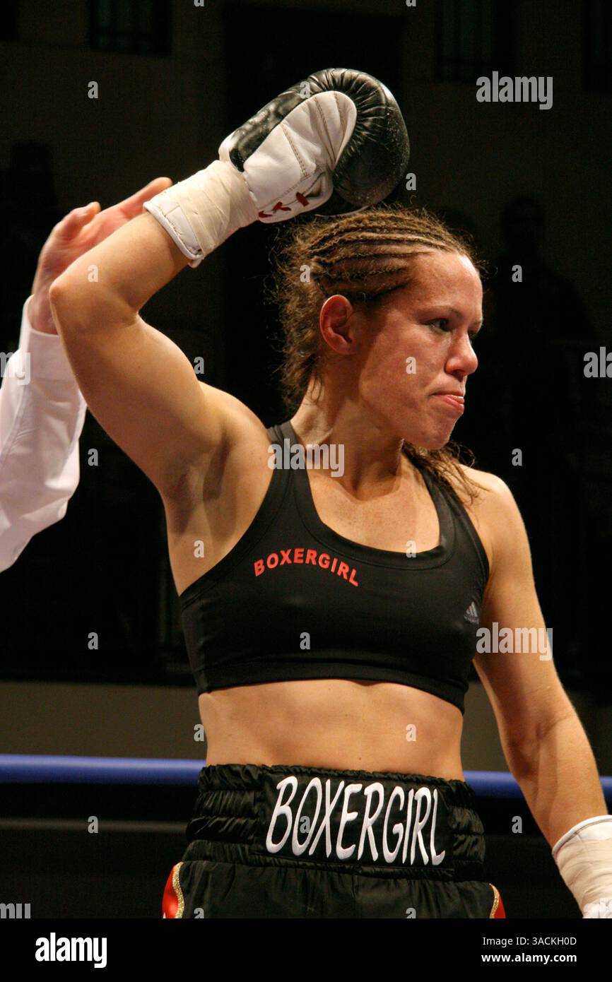 Laura sapestein hi-res stock photography and images - Alamy