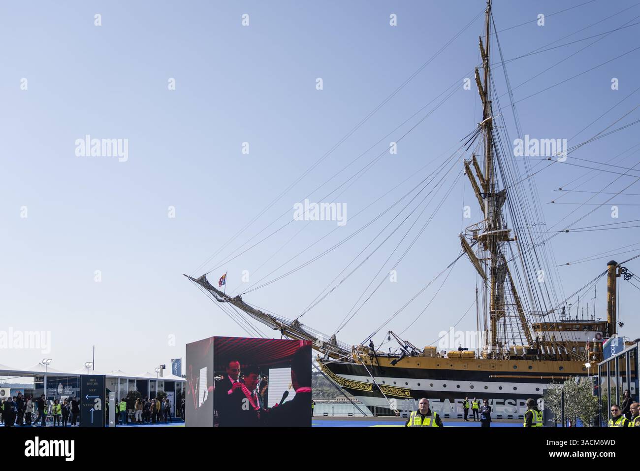 Ortona, Italy. 04th Apr, 2025. The Amerigo Vespucci docks in Ortona ...
