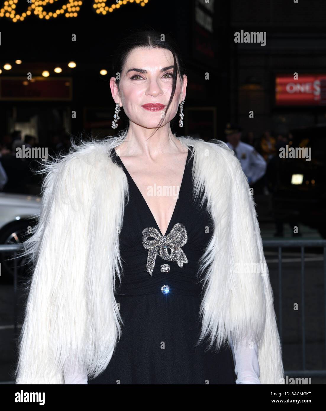 April 3, 2025, New York, Ny, United States: Julianna Margulies attends ...