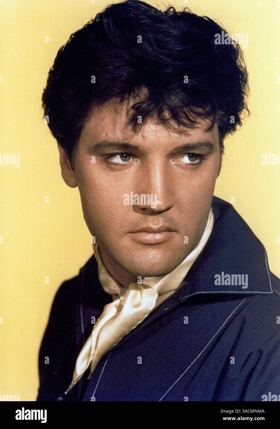 Elvis 1965 hi-res stock photography and images - Alamy