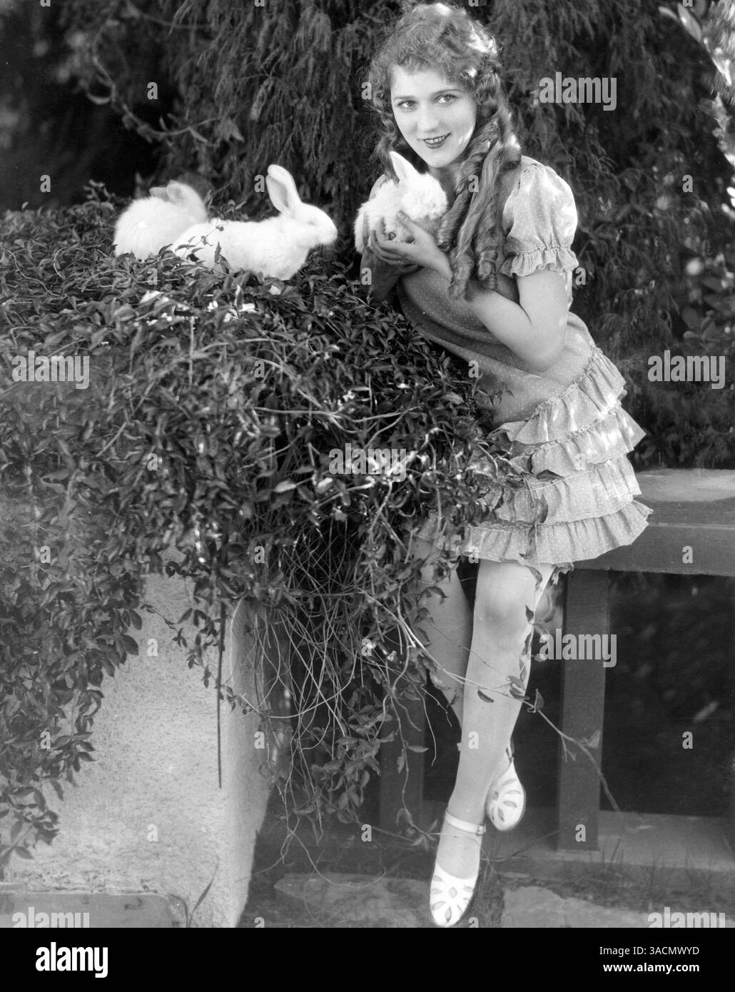 Studio Publicity Still: Mary Pickford circa 1915 Stock Photo - Alamy