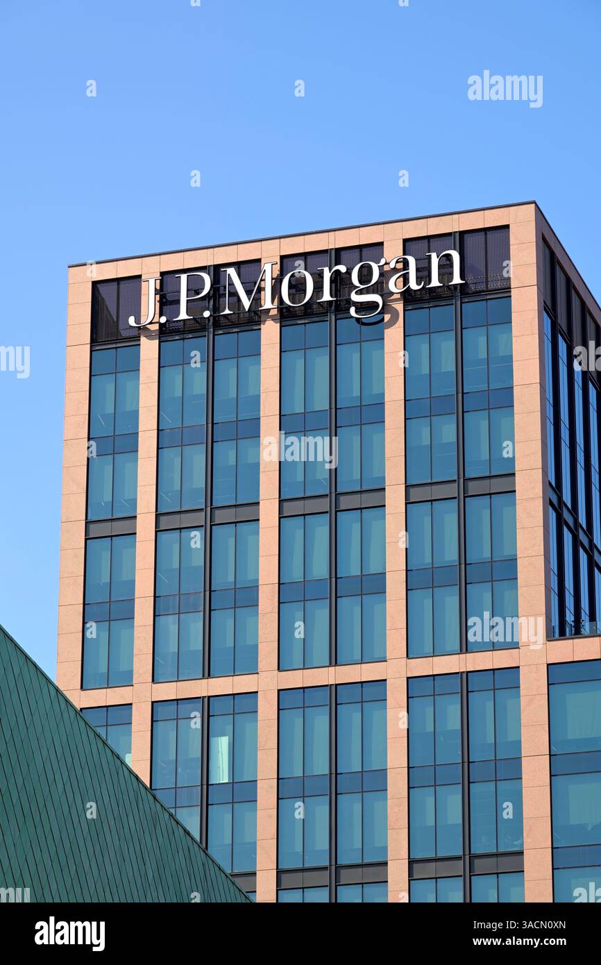 Jp morgan building exterior hi-res stock photography and images - Alamy