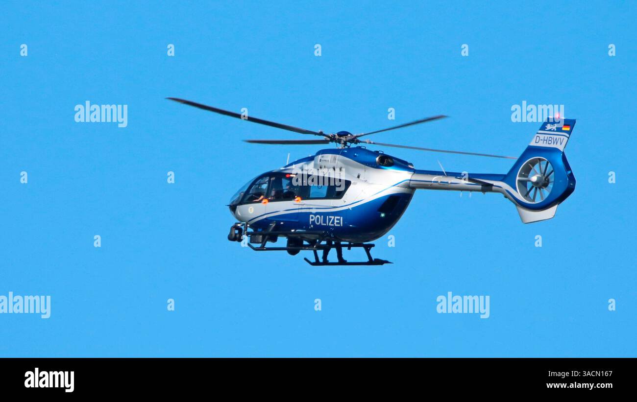 Police rescue operation helicopter hi-res stock photography and images ...