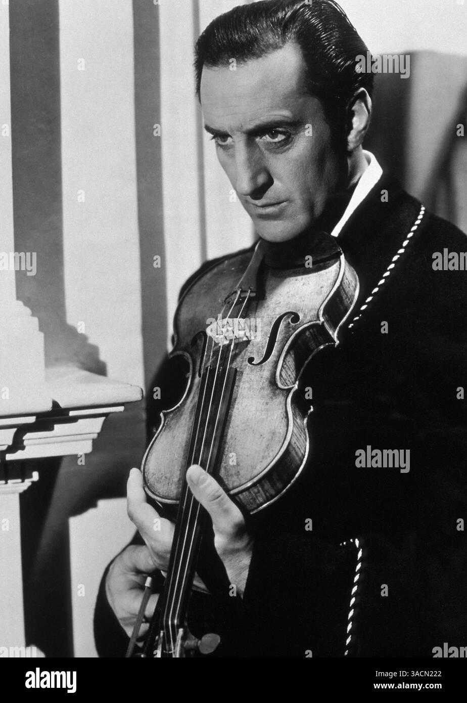 Studio Publicity Still: "The Hound of the Baskervilles" Basil Rathbone ...