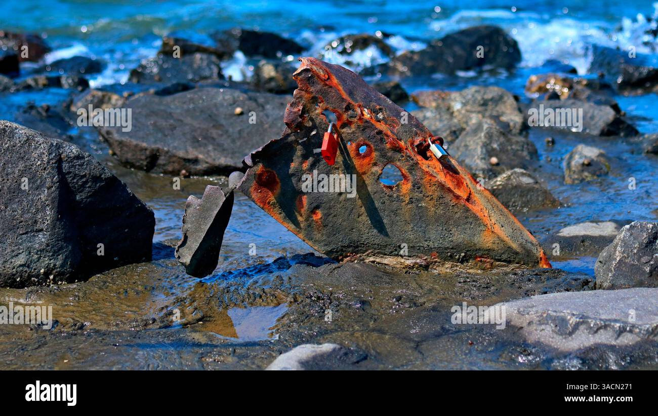 Mud lock hi-res stock photography and images - Alamy
