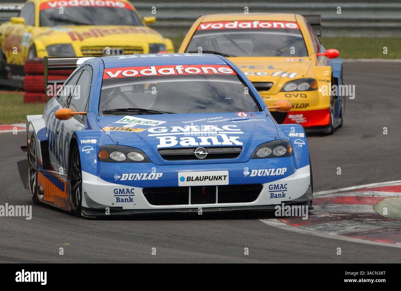 Alain Menu (SUI), OPC Team Holzer, Opel Astra V8 Coupe finished 8th ...