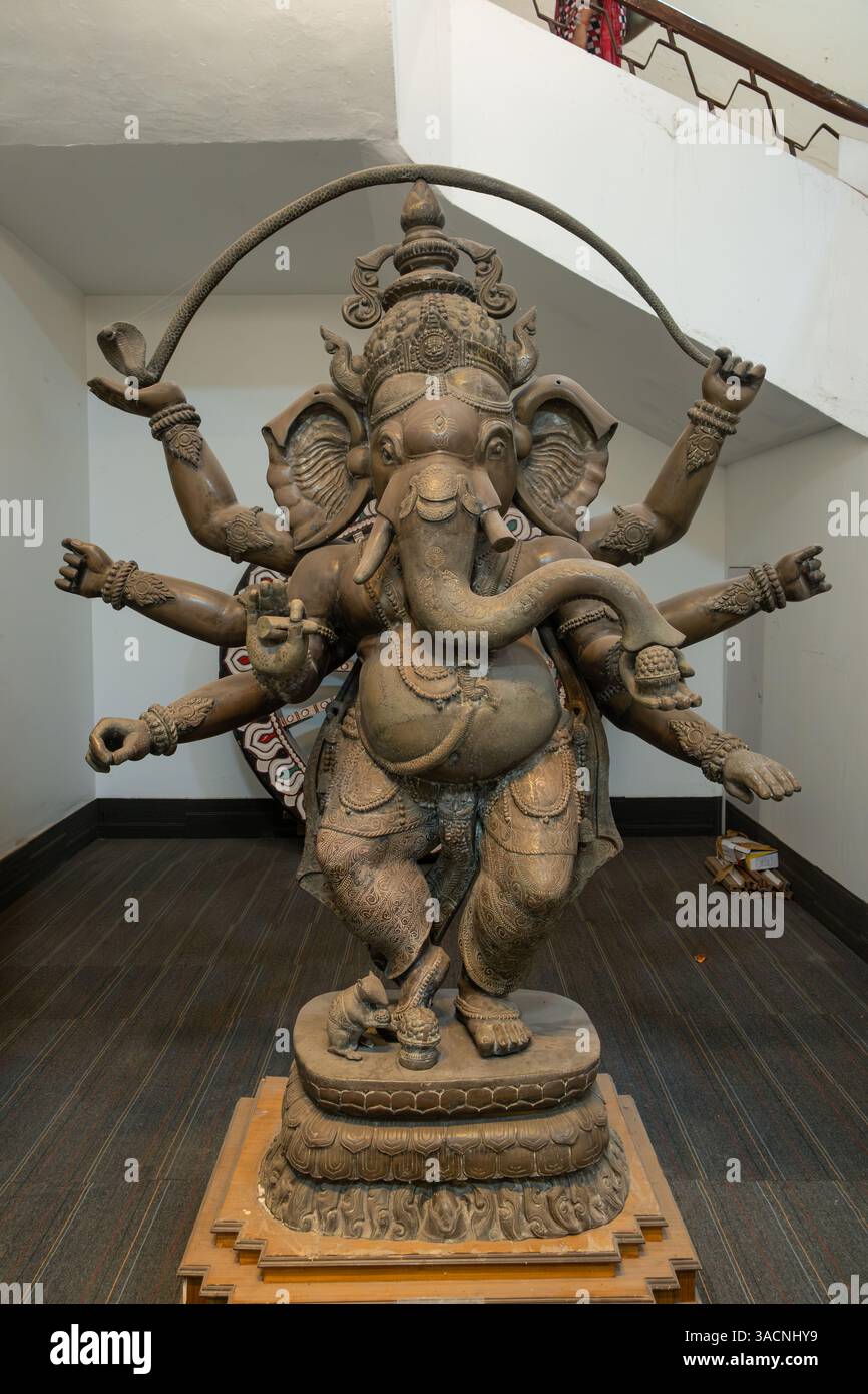 White ganpati hi-res stock photography and images - Alamy