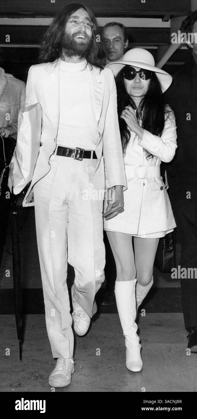 Beatle John Lennon and Yoko Ono, 1969 Stock Photo - Alamy