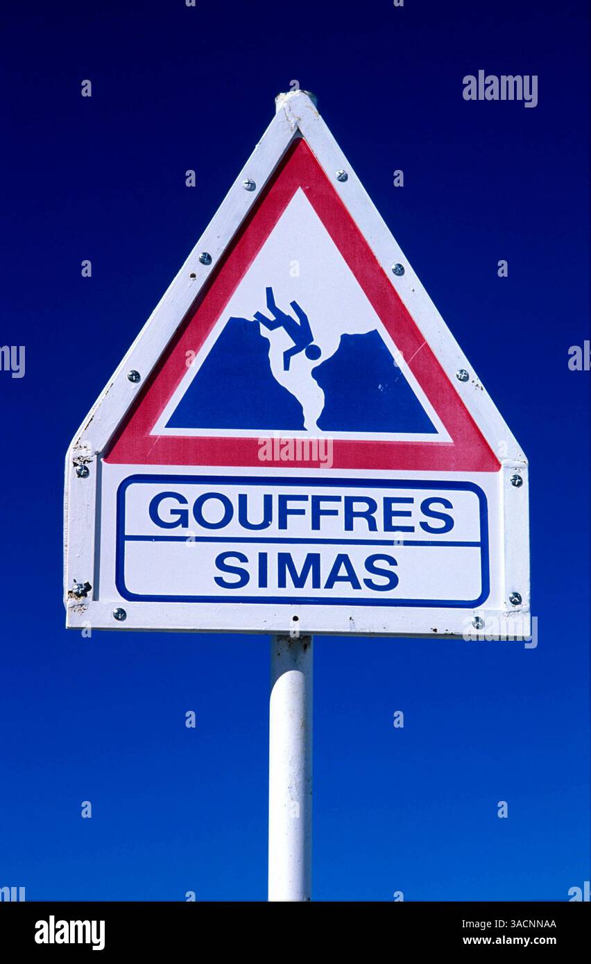Navarran pyrenees hi-res stock photography and images - Alamy
