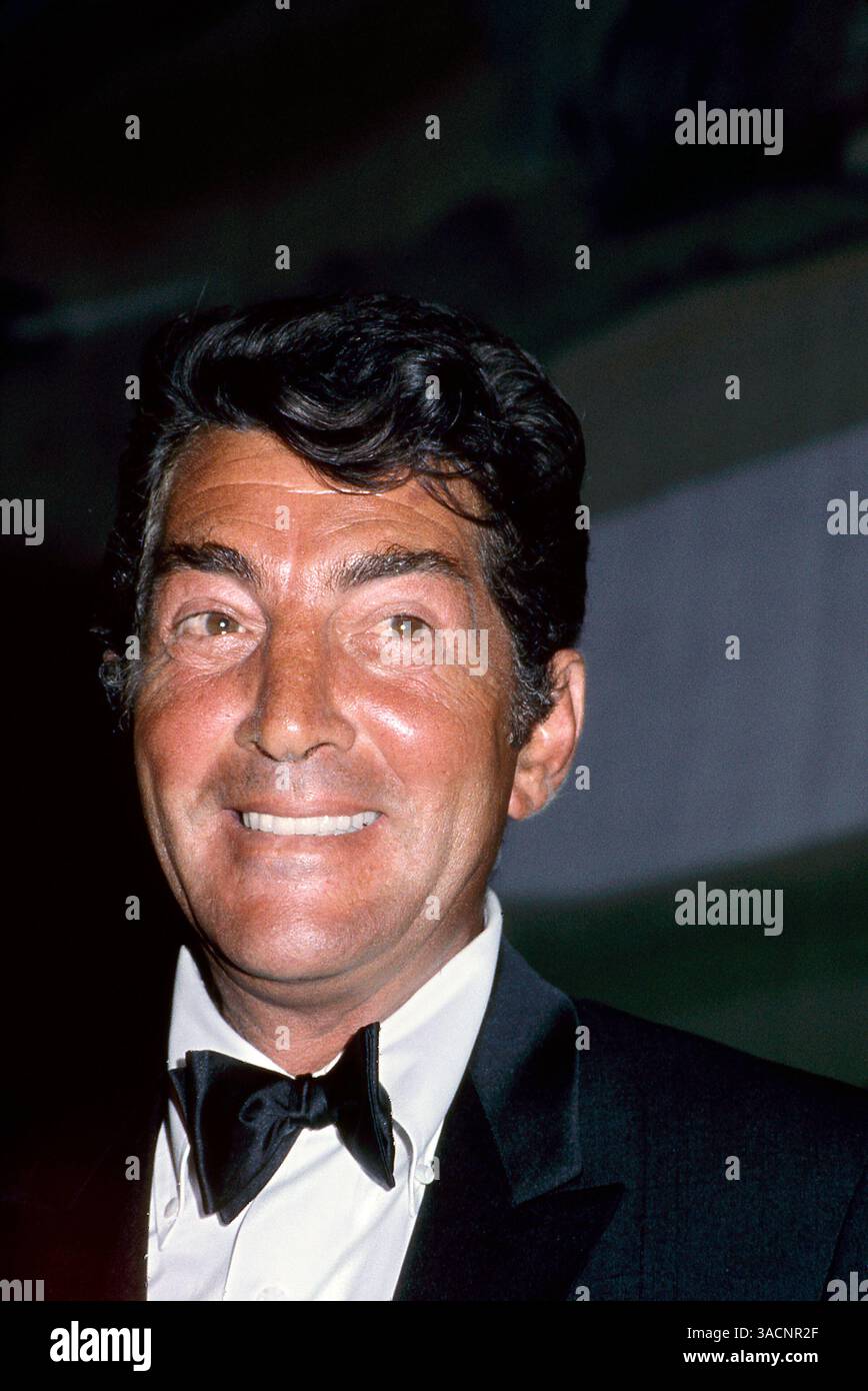 Dean Martin at a formal event, circa 1964 Stock Photo - Alamy