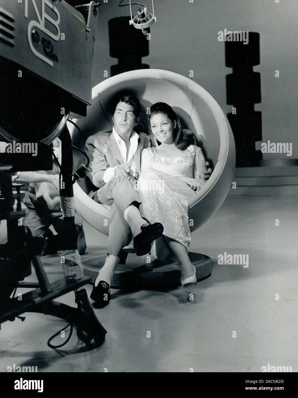 Dean Martin and daughter Gail, circa 1968 Stock Photo - Alamy