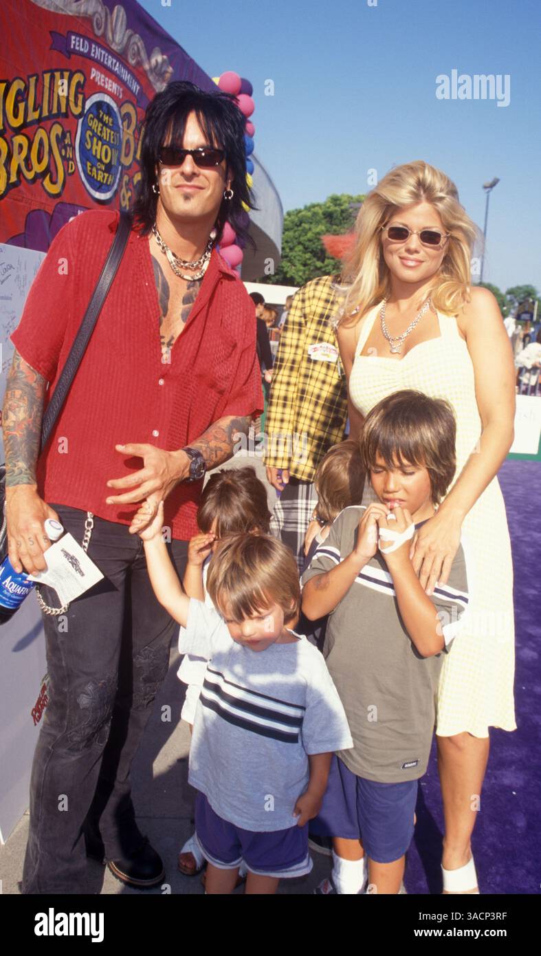 Jul 22, 1998 - Los Angeles, CA, USA - DONNA D'ERRICO at Ringling ...
