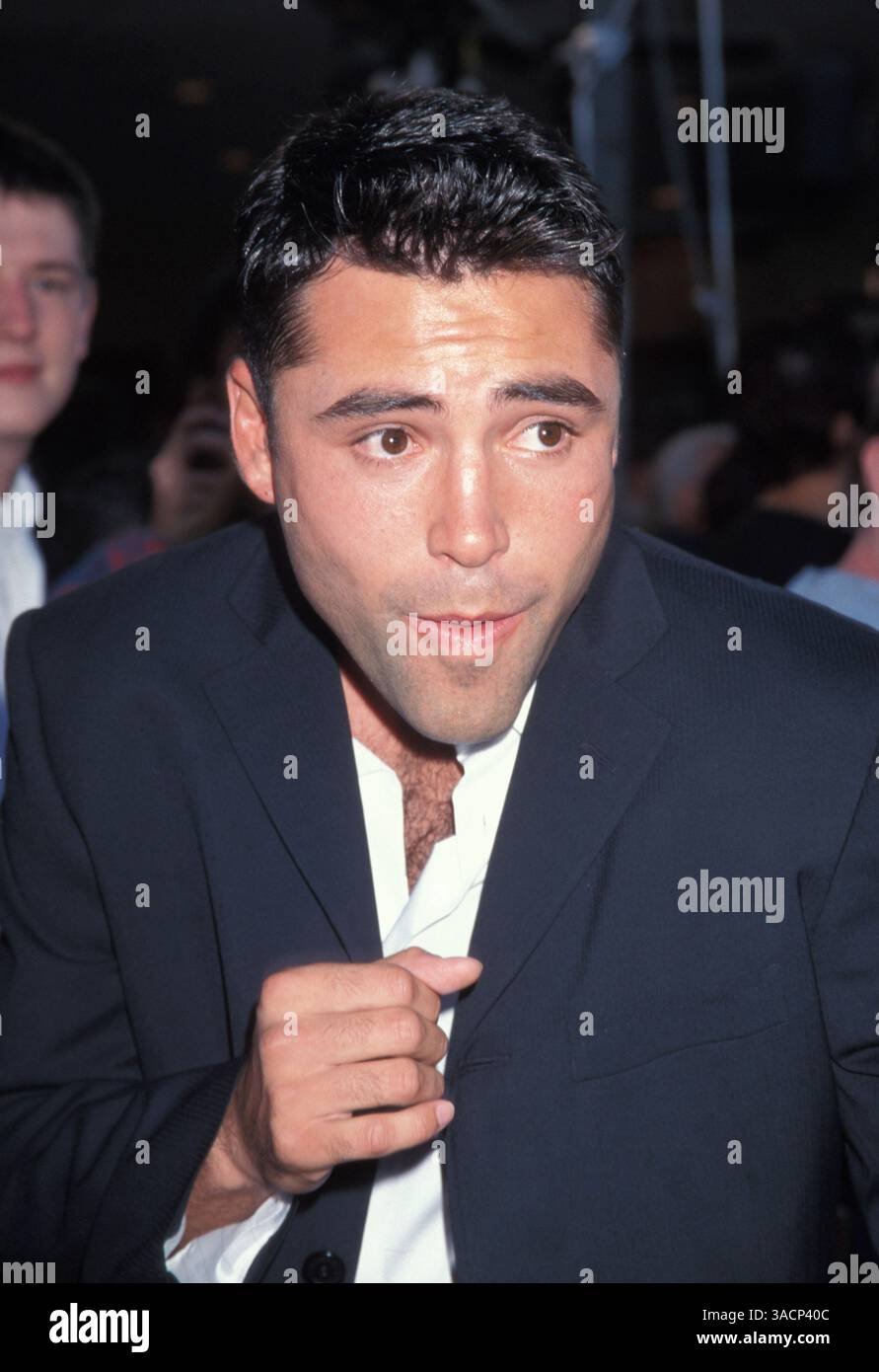 Jun 28, 1999 - Los Angeles, CA, USA - American boxer OSCAR DE LA HOYA ...