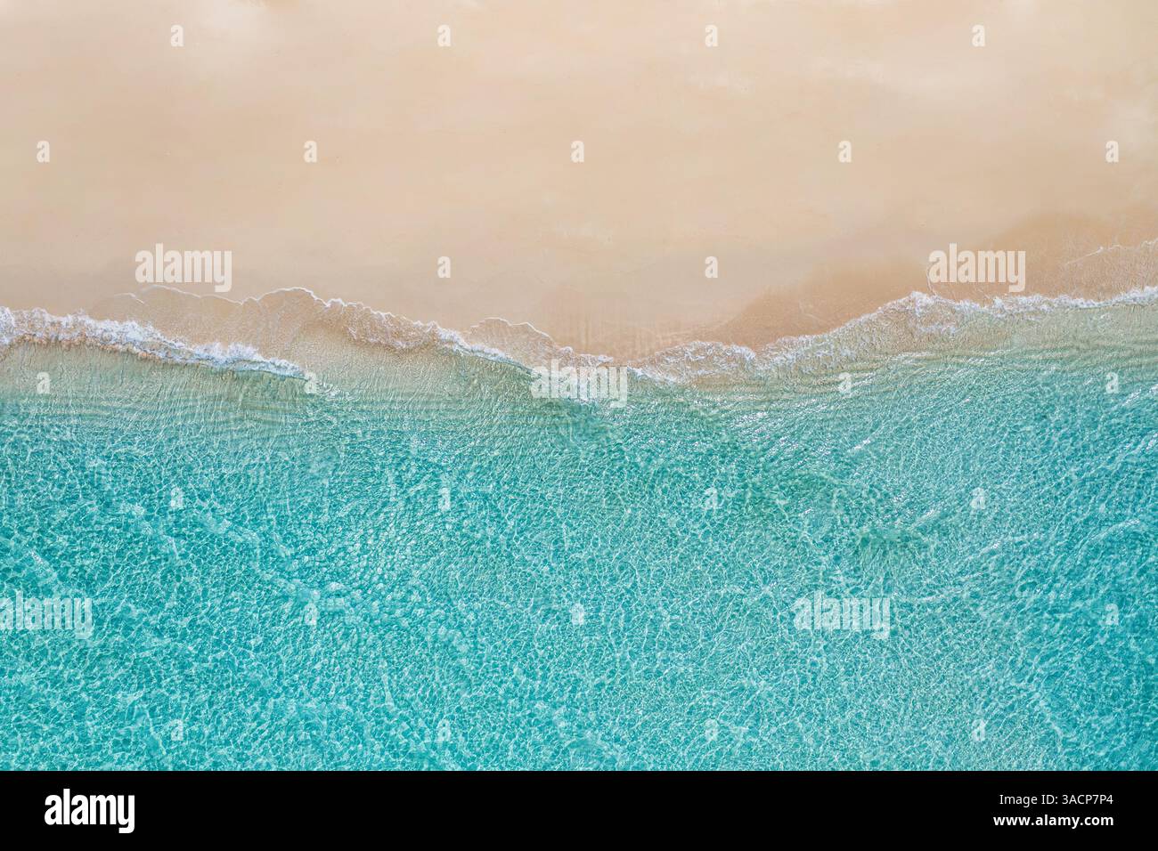 Tropical beach sea waves turquoise hi-res stock photography and images ...