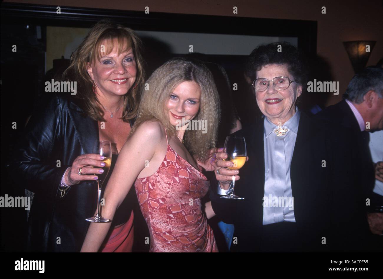 Apr 29, 2000 - Los Angeles, California, USA - KIRSTEN DUNST at her ...