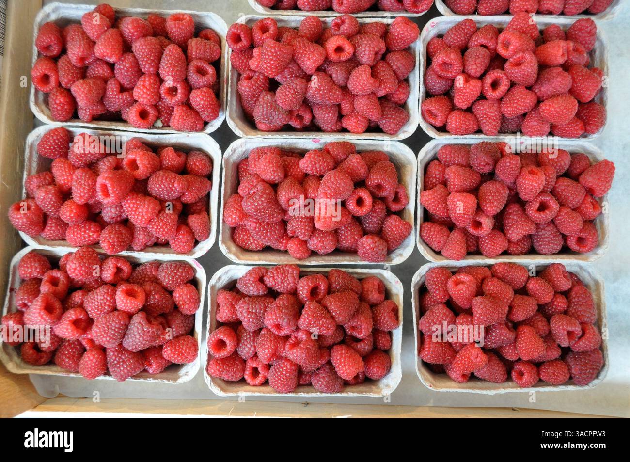 500 gram fruit hi-res stock photography and images - Alamy