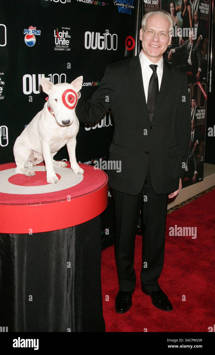 Nov 09, 2007 - New York, NY, USA -Mascot for Target Brands, BULLSEYE ...