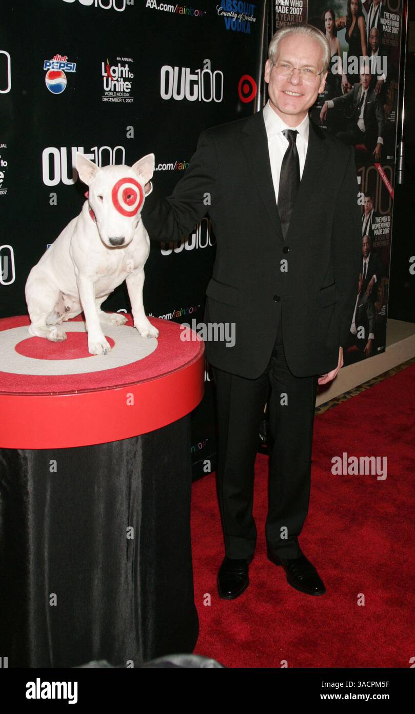 Nov 09, 2007 - New York, NY, USA -Mascot for Target Brands, BULLSEYE ...