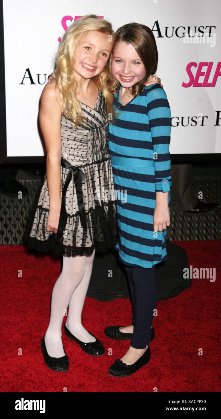 Nov 11, 2007 - New York, NY, USA - Actresses PEYTON LIST and SAMMI ...