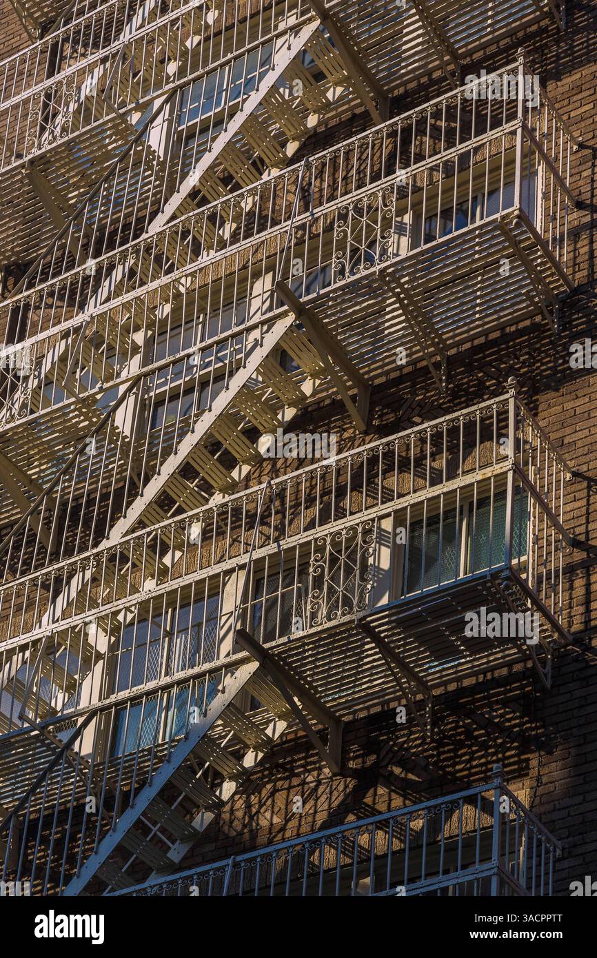 New York City, Manhattan, SoHo, Prince Street, facade with cast-iron ...