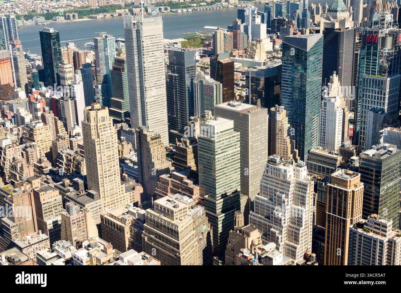 Urban canyons in upper manhattan hi-res stock photography and images ...