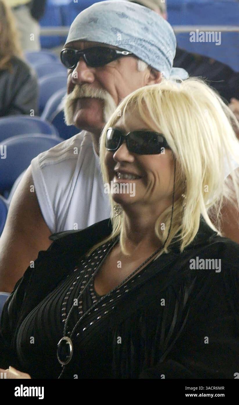 Jan 28, 2006 - Tampa, Florida, USA - Former Wrestler Terry 'HULK' HOGAN ...