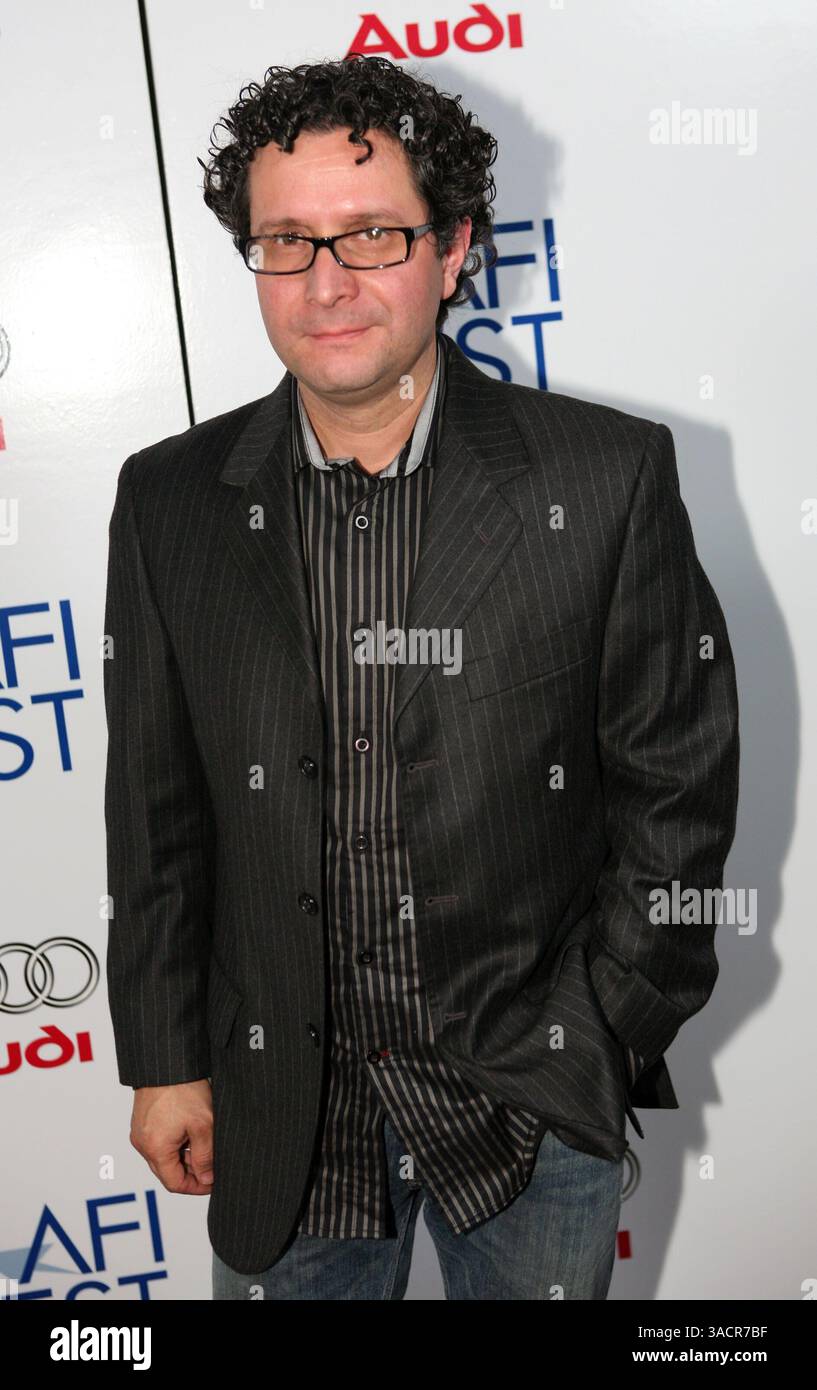 Nov 11, 2007 - Los Angeles, California, USA - ALBERTO ARVELO arrives at ...