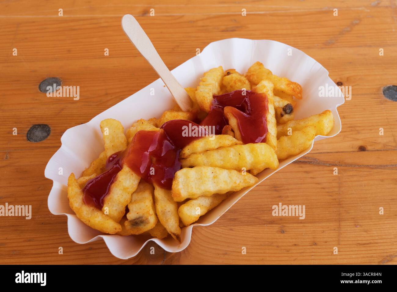 Street meal french fries hi-res stock photography and images - Alamy
