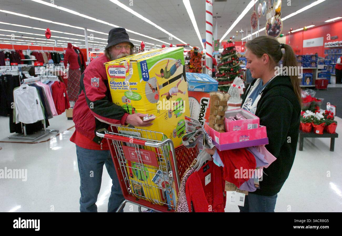 Kmart cart hi-res stock photography and images - Alamy