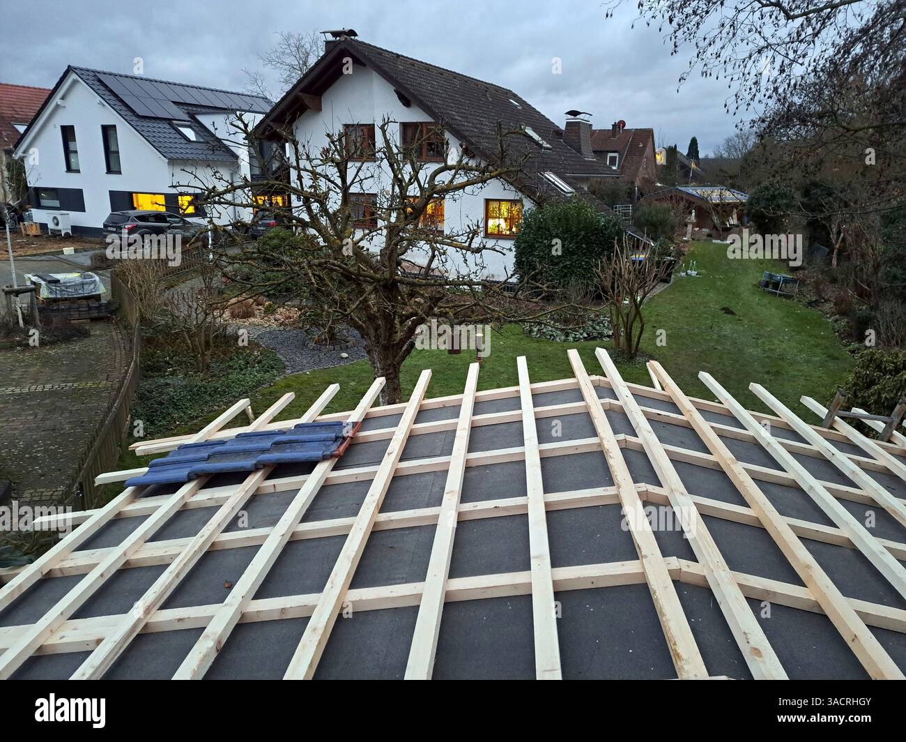 Battens counter battens on the roof of garden shed hi-res stock ...