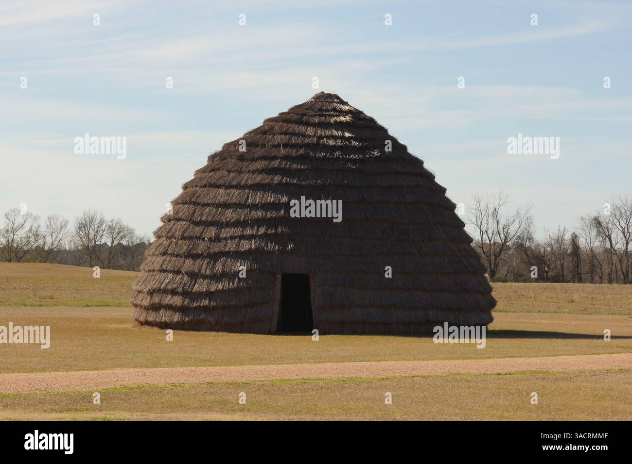 Native american burial mound hi-res stock photography and images - Alamy